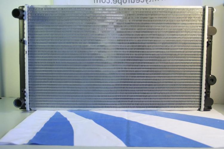 TWIN autosúčiastky, s.r.o.: chladic VW GOLF III